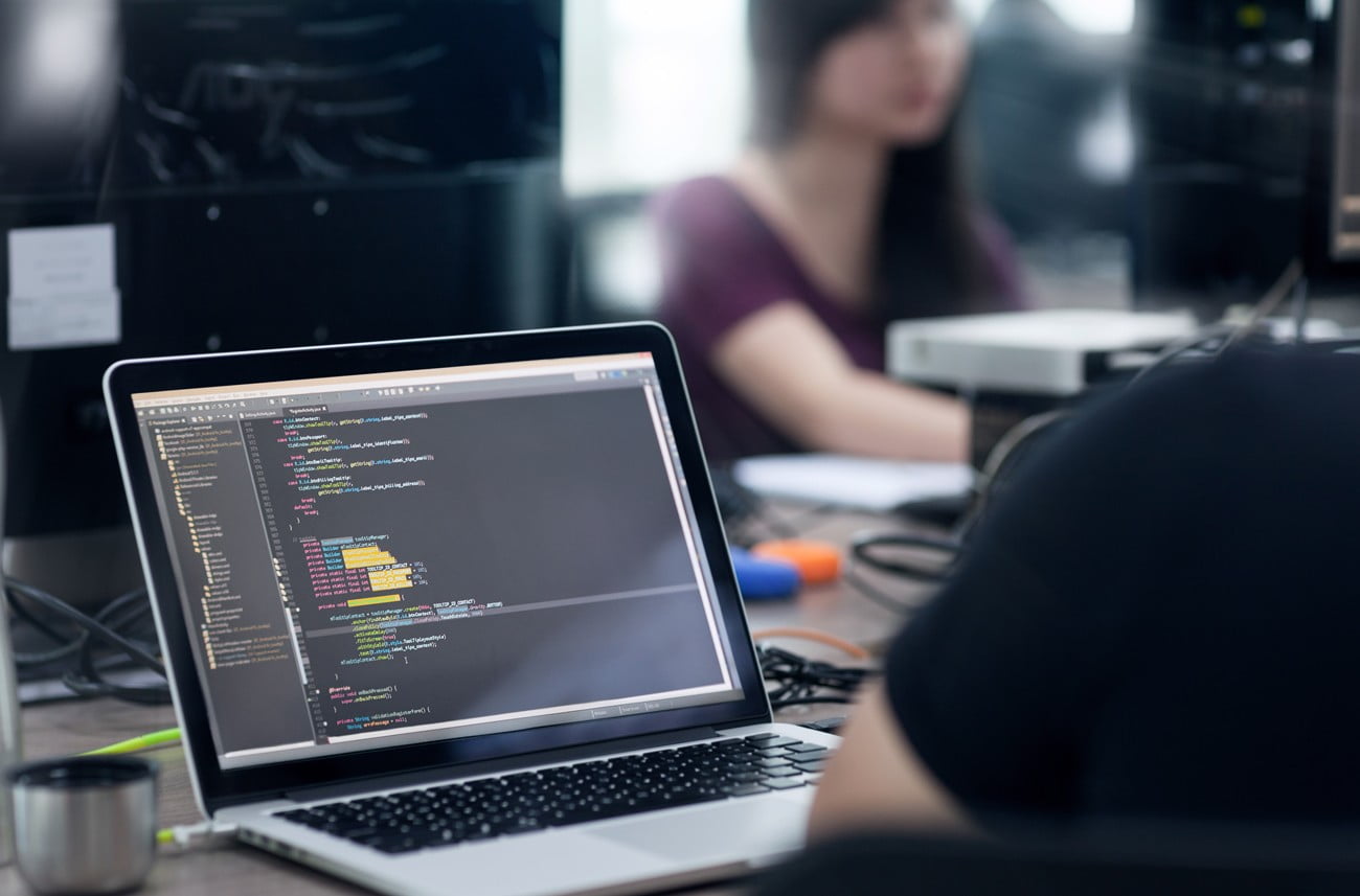 Traditional vs. Agile Software Development Method: Which One is Right ...